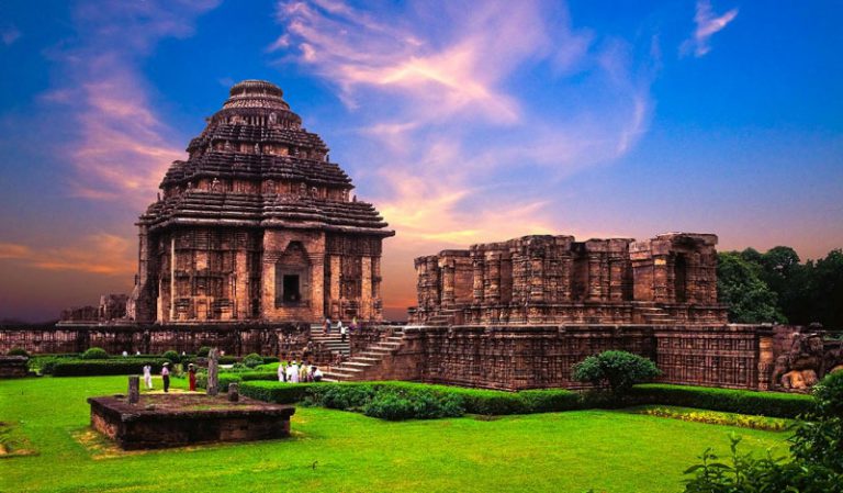Visit Odisha and Its Most Beautiful Sun Temple at Konark
